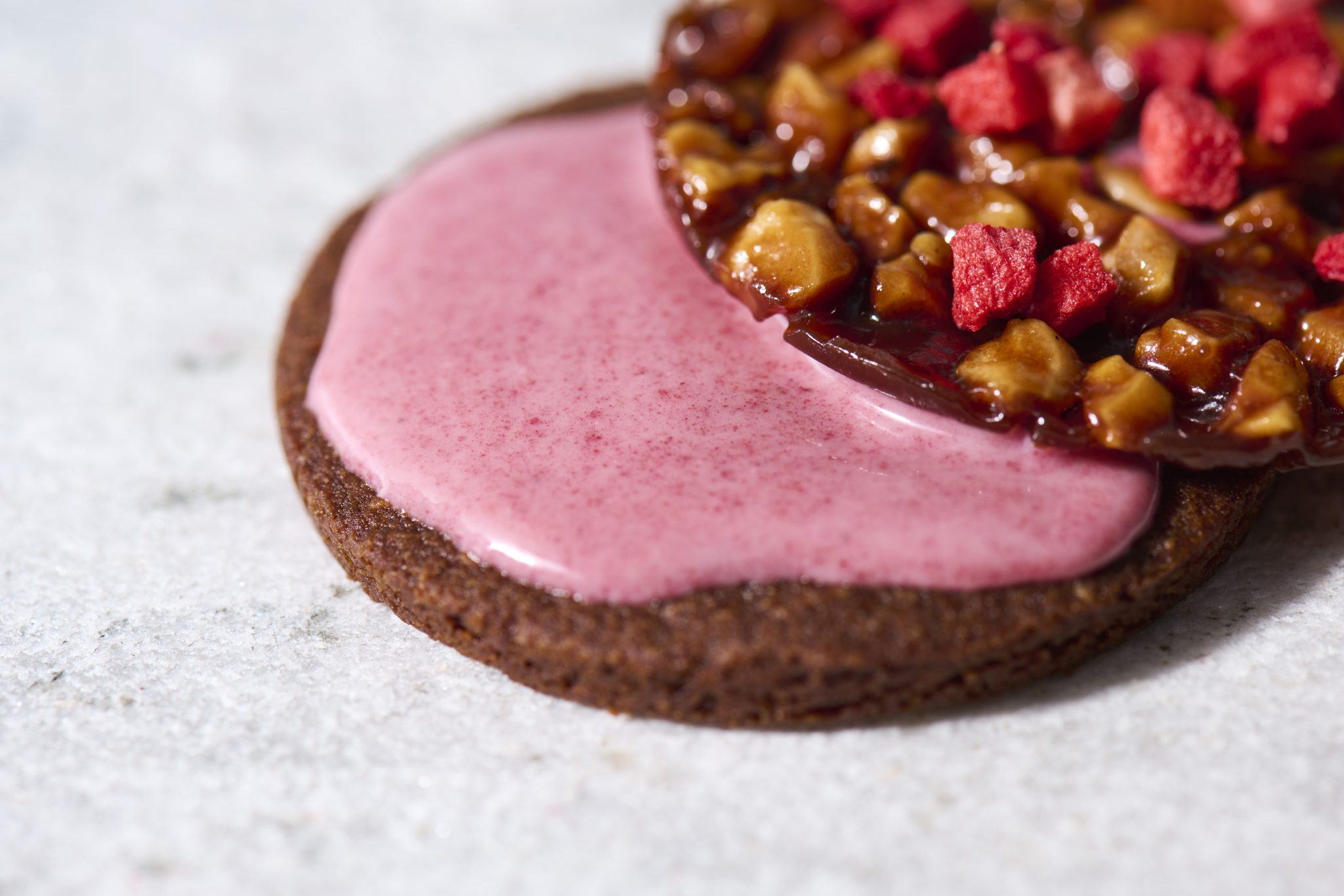 【先行販売】「2025 アムール・デュ・ショコラ」にて「フロランショコラサンド〈ダブルベリー〉」 を先行販売 | news | caica