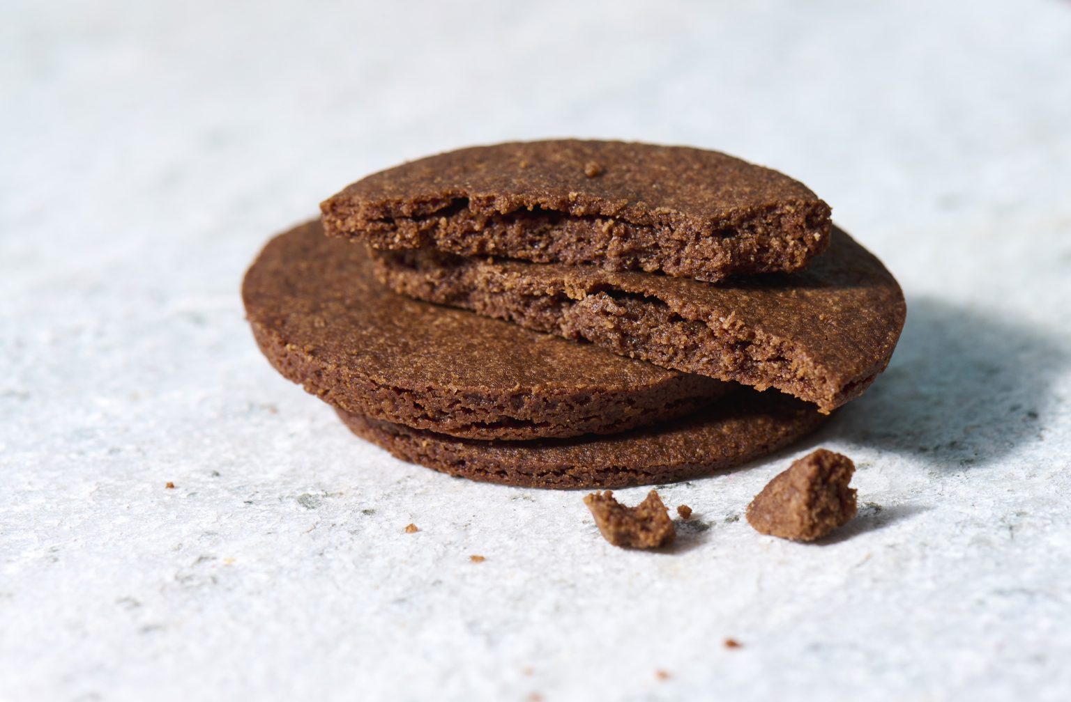 【先行販売】「2025 アムール・デュ・ショコラ」にて「フロランショコラサンド〈ダブルベリー〉」 を先行販売 | news | caica